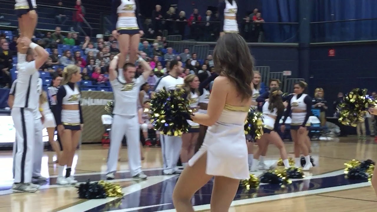 Akron Zips Dance Team 2016 1 2b - YouTube