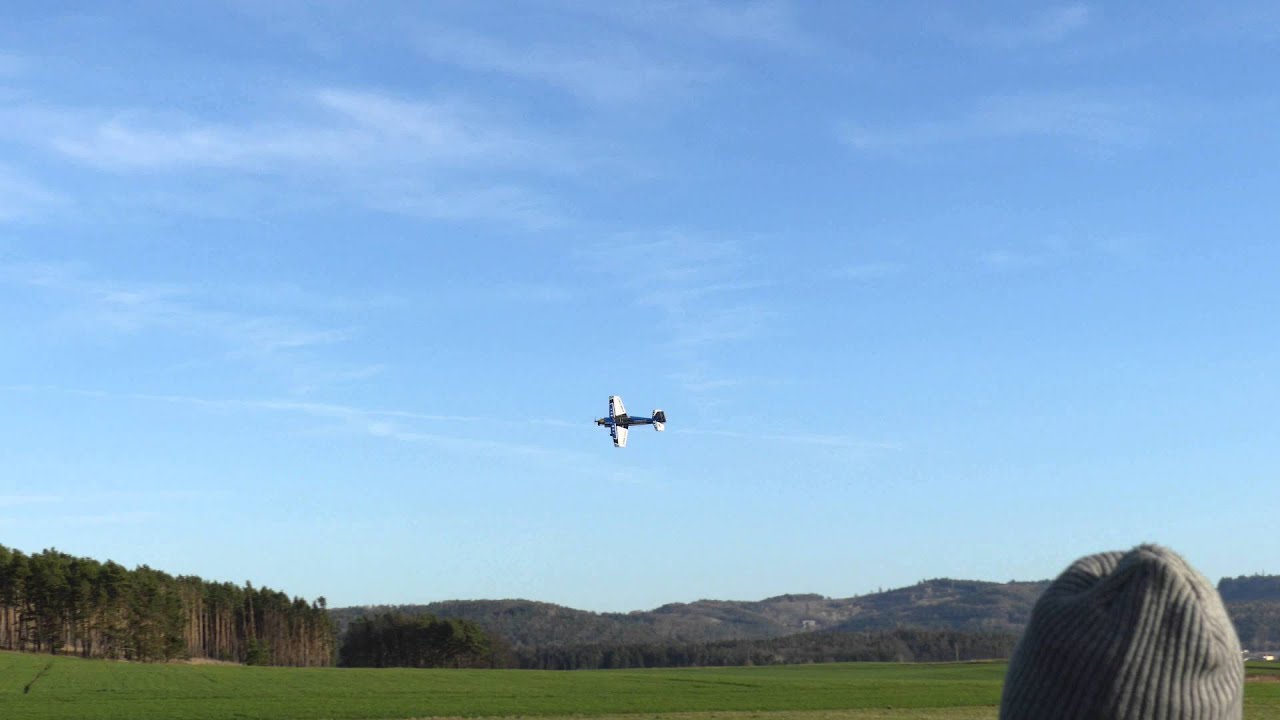 Extra 330 Extreme Flight 2m - ZDZ 40 - YouTube