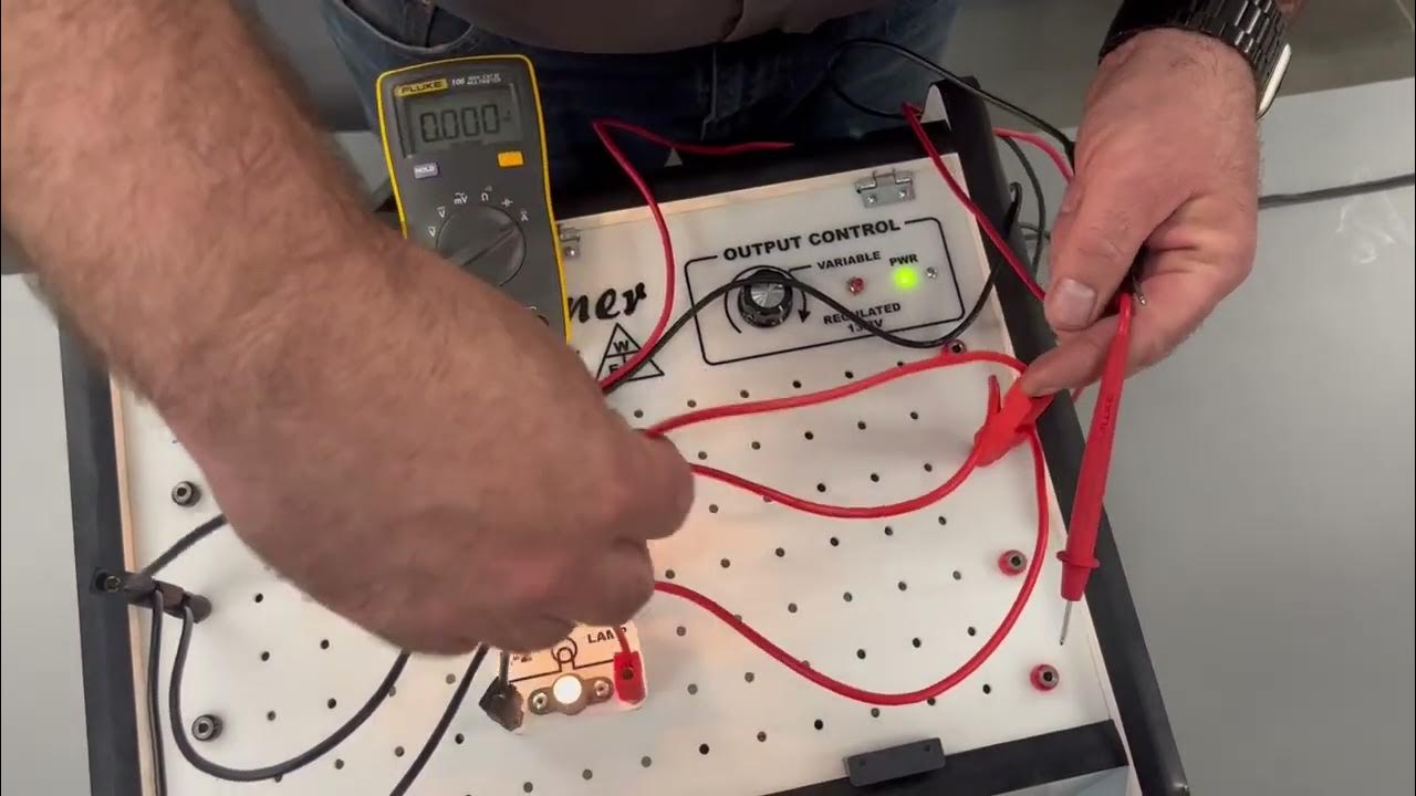 Parallel Circuit Demonstration - YouTube