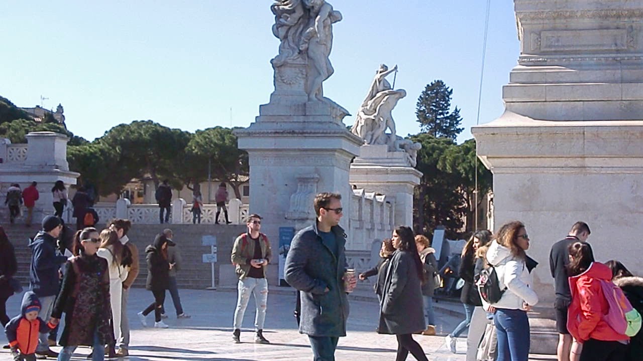 Monumento a Vítor Emanuel II da Itália (Altar da Pátria). - YouTube