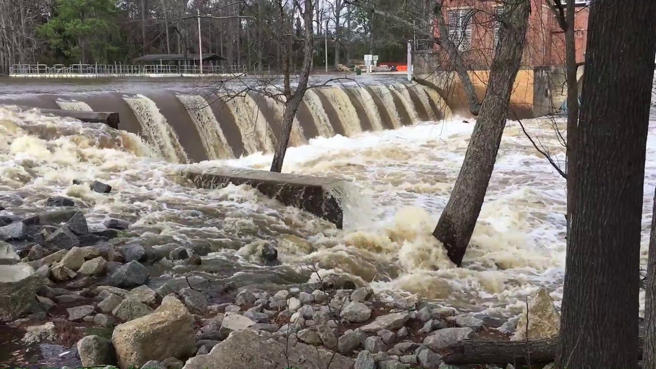 Toisnot Reservoir flooding - YouTube