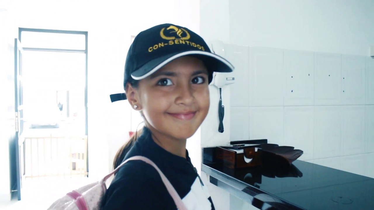 FAMILIA VICTORIA BOTERO - YouTube