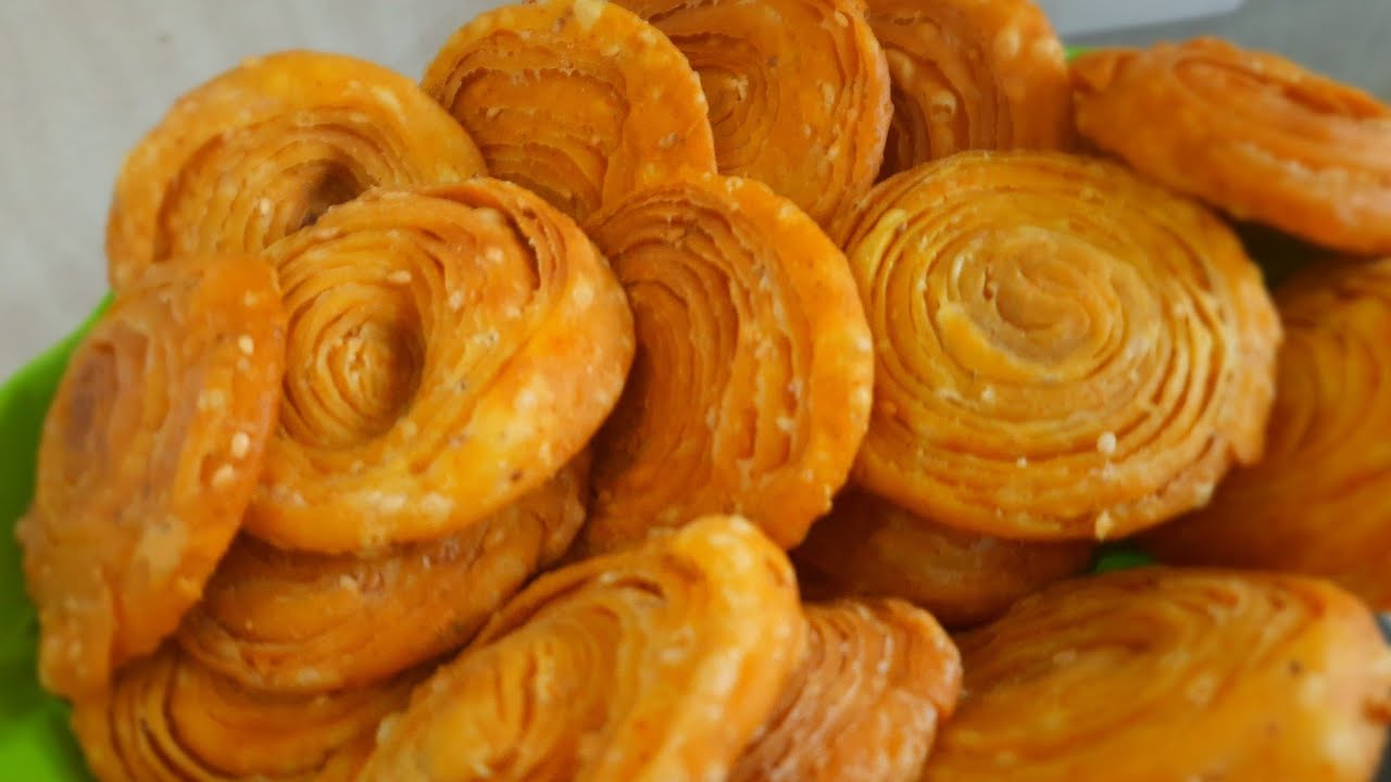 Chirote Recipe/khaja recipe /masala chirote /namkin /Diwali Faral ...