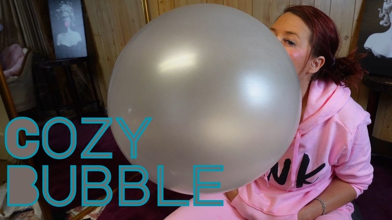 Relax and get Cozy while Amanda Lynn Makes a Big Bubble - YouTube