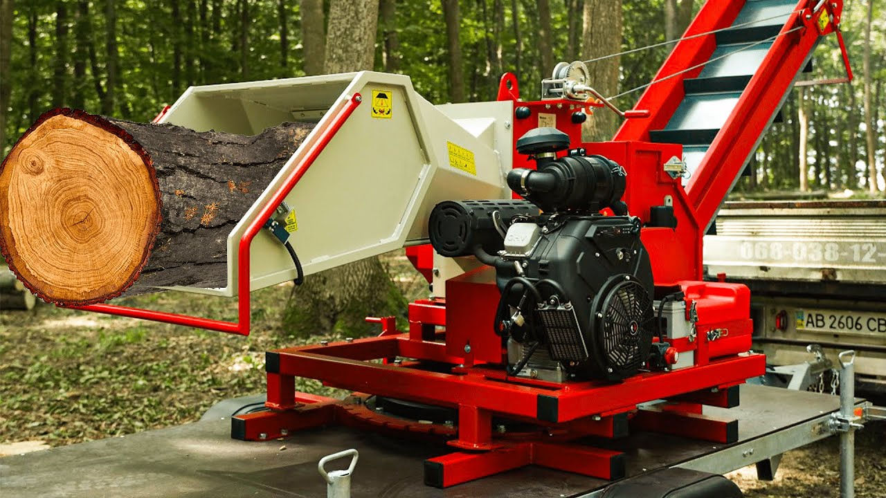 💰 Сheap FIREWOOD with High-Powered Gasoline Wood Chipper! Processing of ...