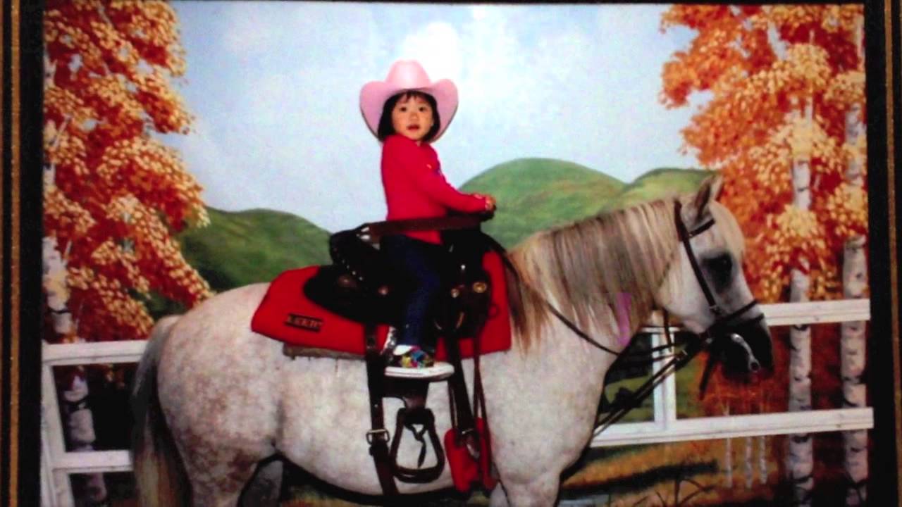 Cute Kids Pony Ride at the Fair - Lana3LW - YouTube