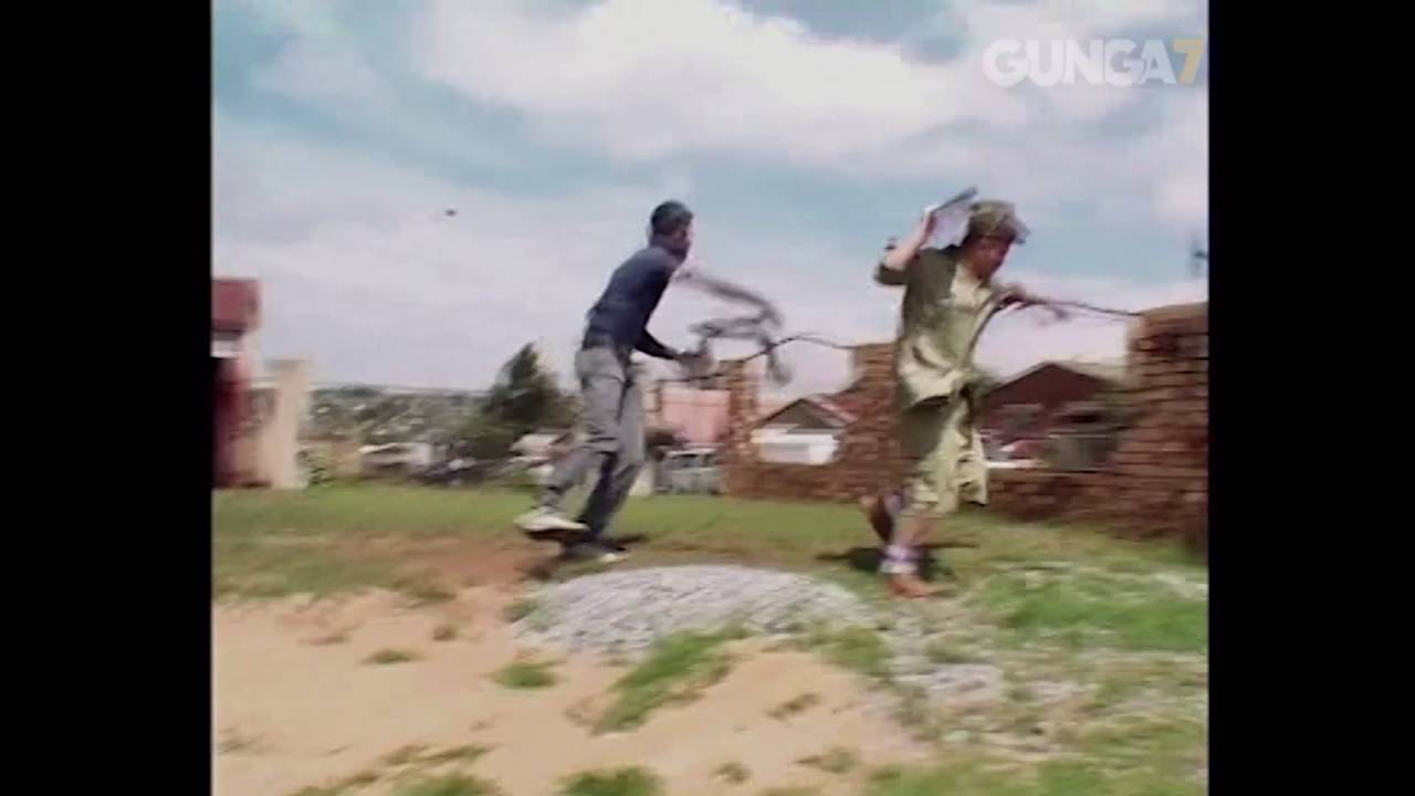 Pure Monate Show S01 SK44 - YouTube