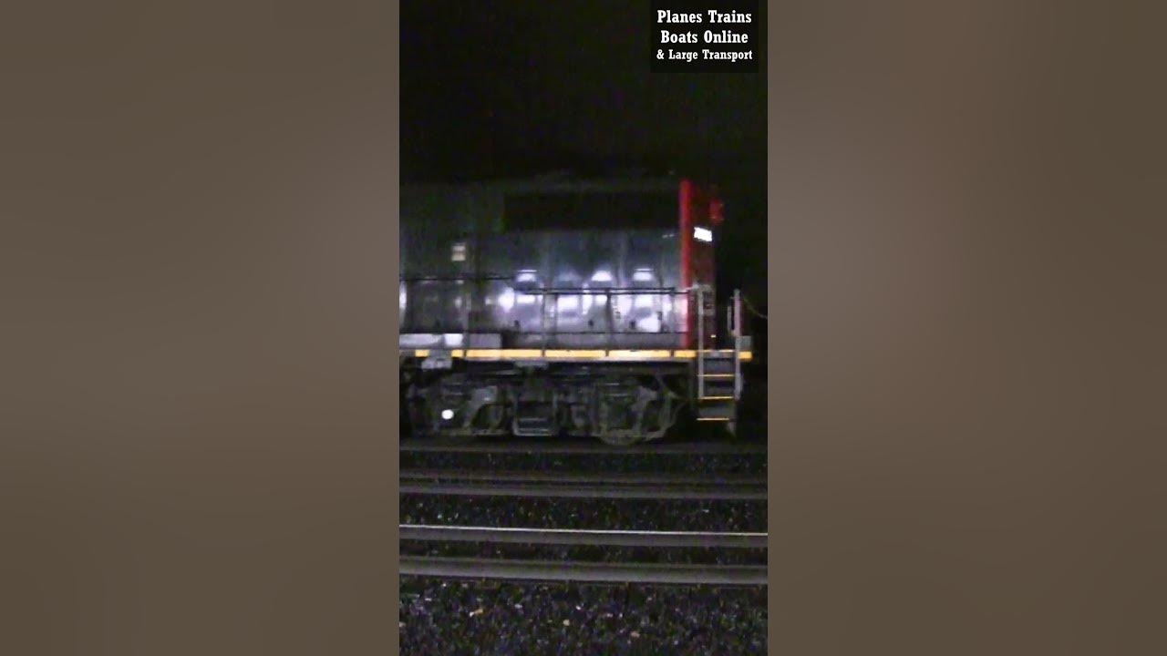 #shorts Industrial Train With CN 7502 & CN 4781 Locomotives Sarnia Ontario #railfans - YouTube