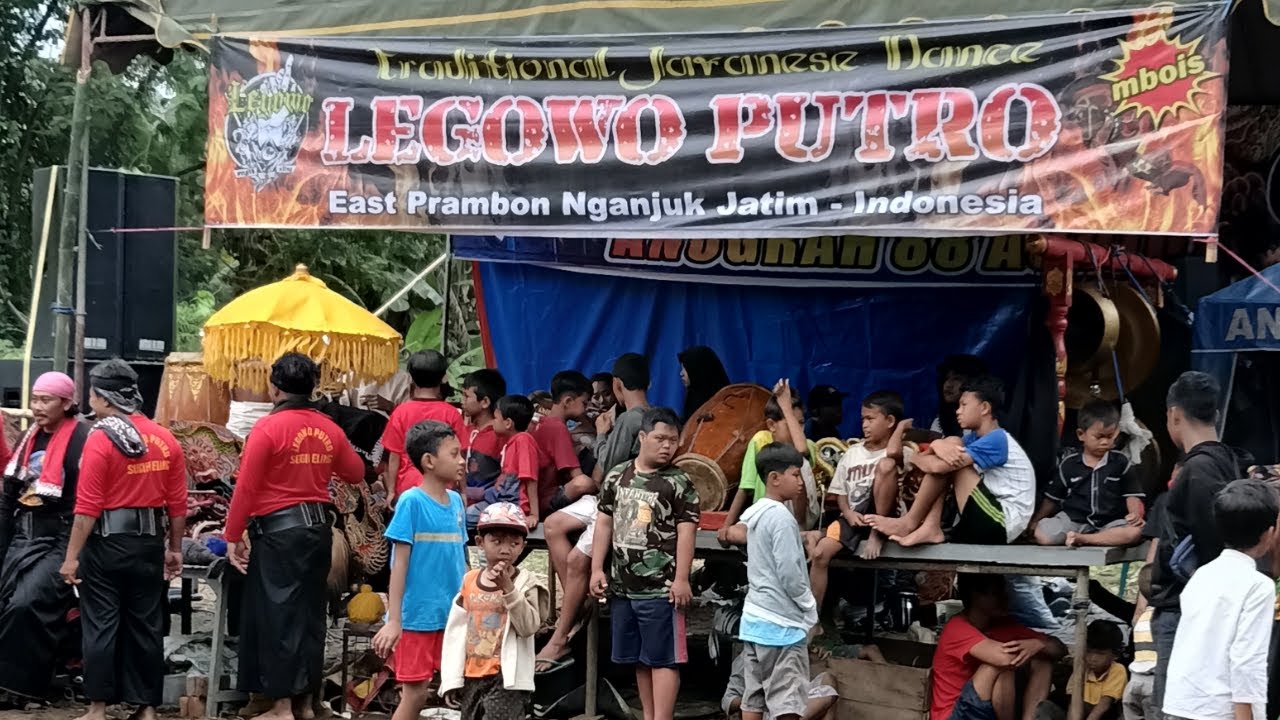 Live jaranan legowo Putro maron Kediri - YouTube