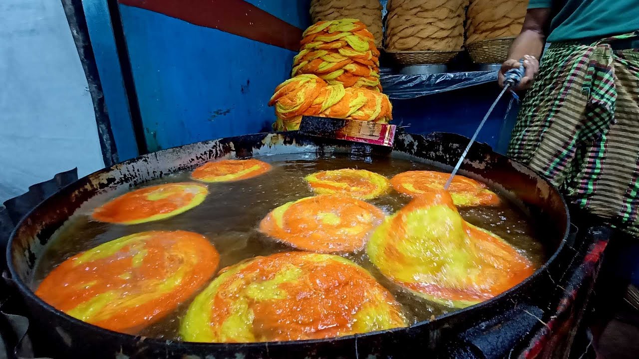 Traditional Bengali Food Shemai Frying💯Geneva Camp Market #BDFood - YouTube