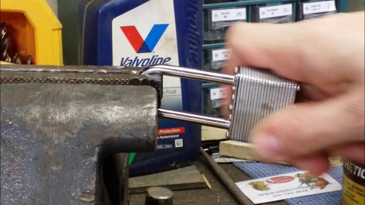 How to: Open a master lock without a key - YouTube