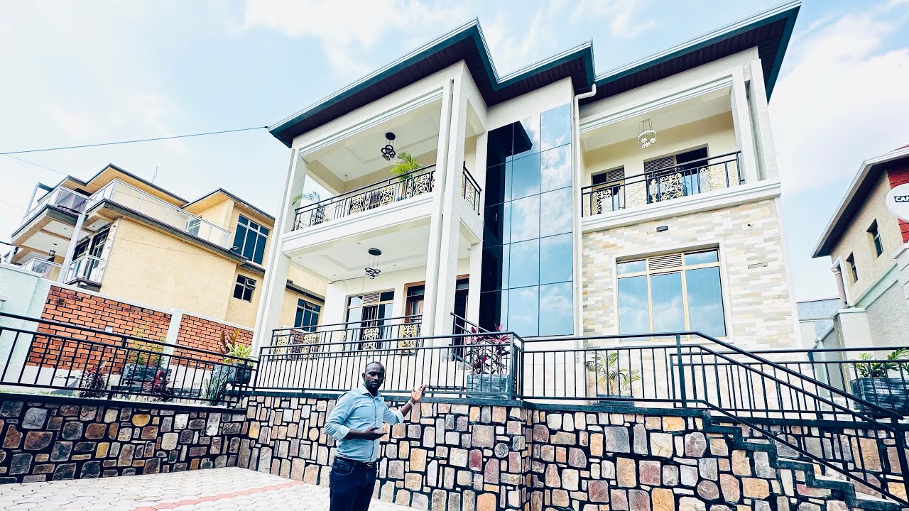 KEREKA WOWE NIWINANIRWA KUKO IYIYO IHENDUTSE KUBI //HOUSE FOR SALE IN ...