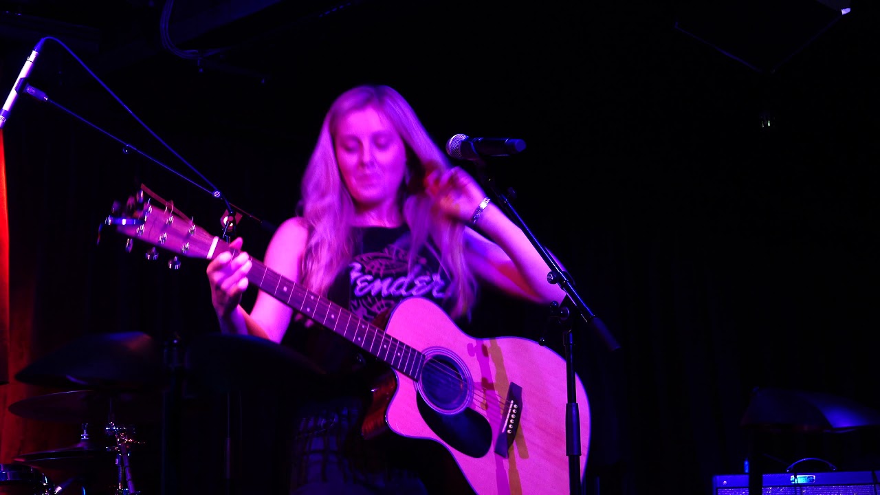 Hannah Paris - Just You Wait @ Pizza Express Holborn - 22-07-2019 - 4K ...