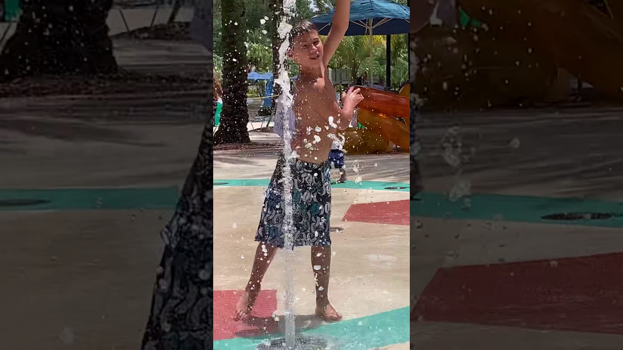 Splash pad fun - YouTube