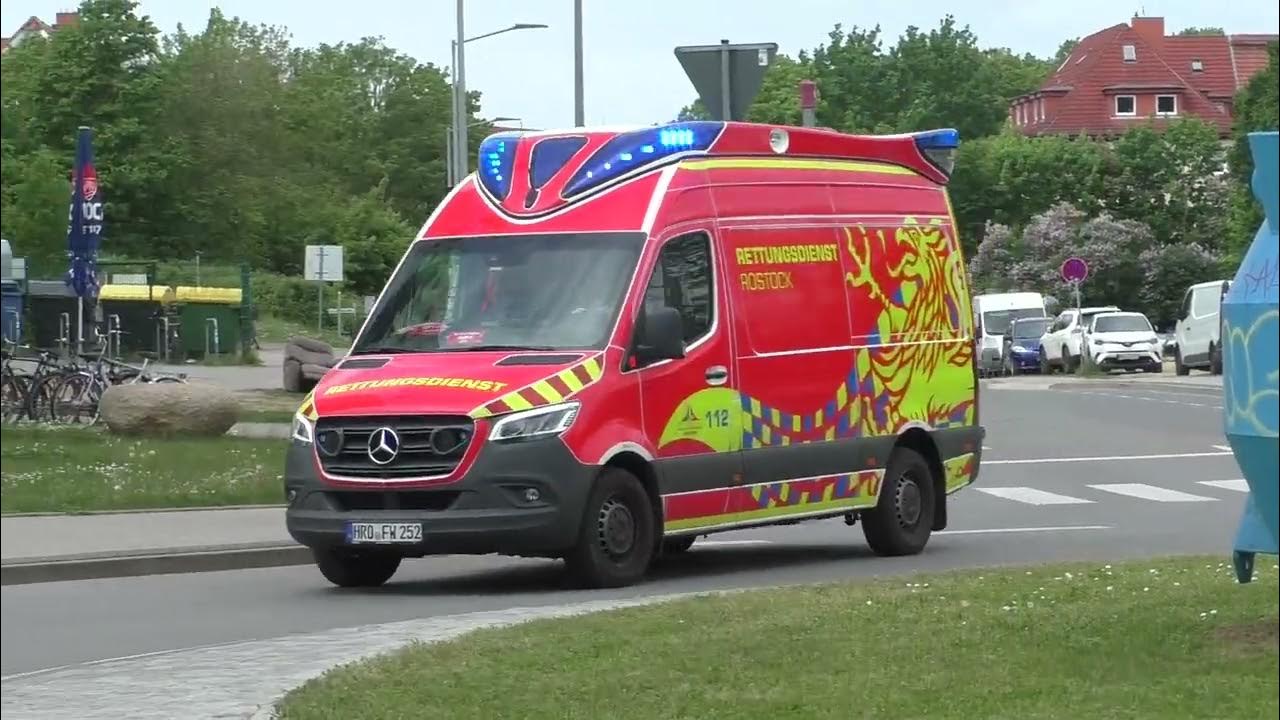 [an FuRw 1 vorbei/Rostocks schönster Delfis 3!] RTW 2 DRK Rostock Rettungswache 16 Lütten-Klein ...