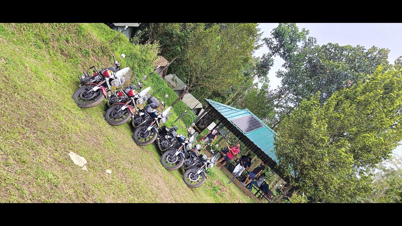 Super Meteor 650 @ Chillithodu \ Mudippara. A terrain to never skip ...