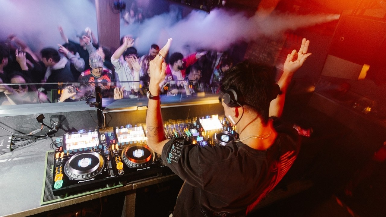 Kai Castro @ Spybar w/ Camoufly | UKG, House & Leftfield Club Set 2026 ...