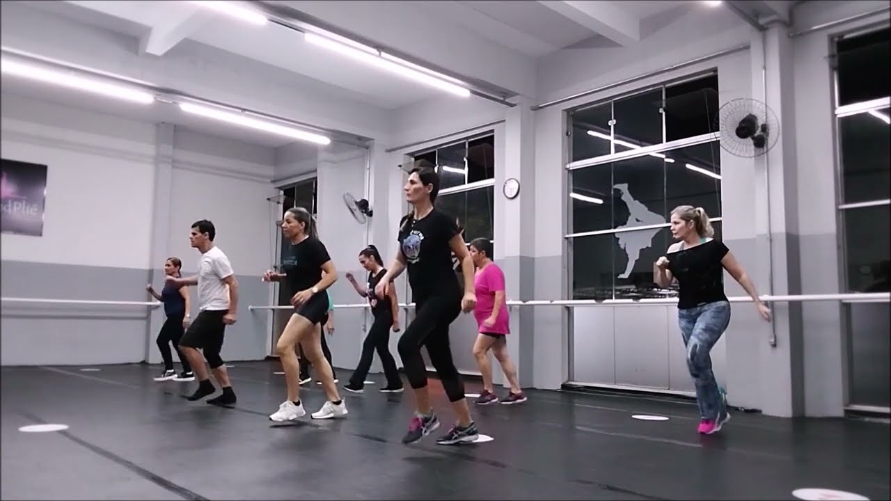 AULAS DE PASSINHOS FLASHBACK - TURMA DO PASSINHO SBO - STUDIO GRAND PLIÉ - STA BÁRBARA/SP - SET ...