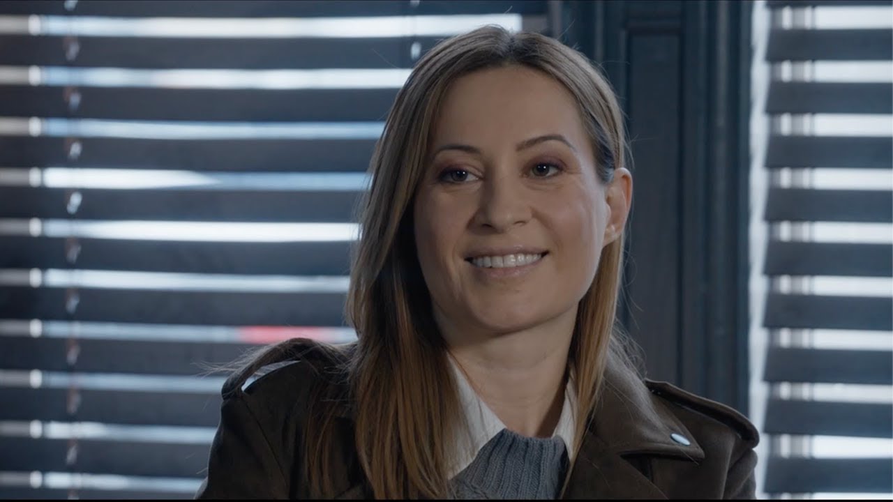 Shoresy & Laura | Shoresy Season 1-3 - YouTube