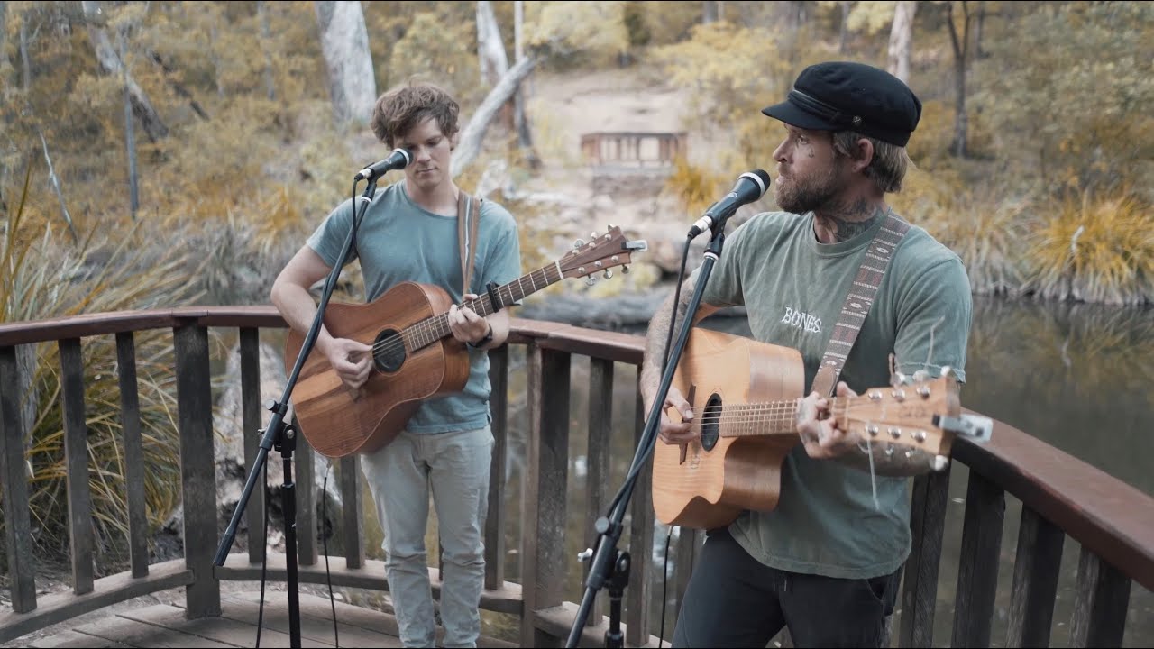 Salt Tree - Out Of The Water (Live) - YouTube