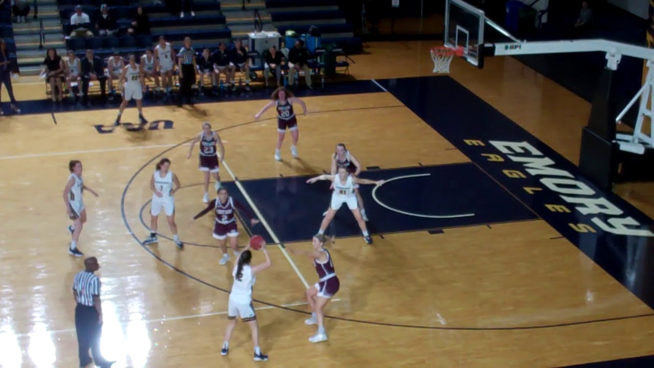 Allison Chernow hits a corner 3 vs. Chicago - YouTube