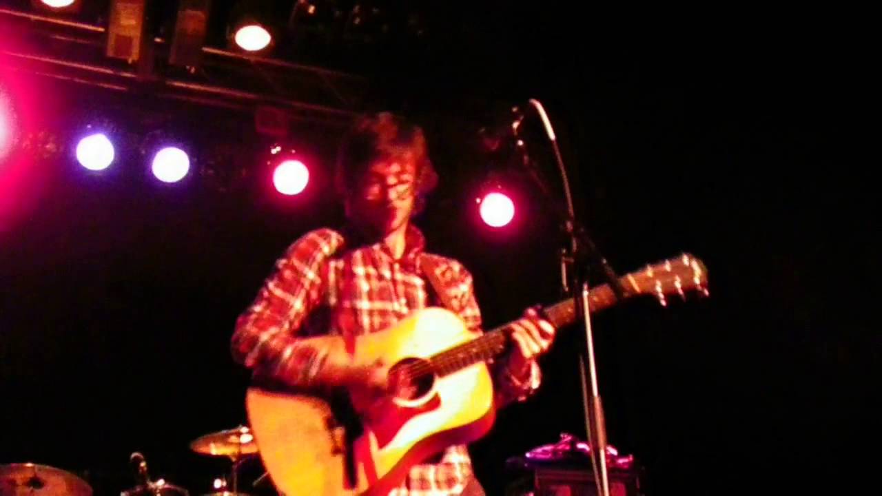 Matt Duke at the Lincoln Theatre 12-19-2013 - YouTube