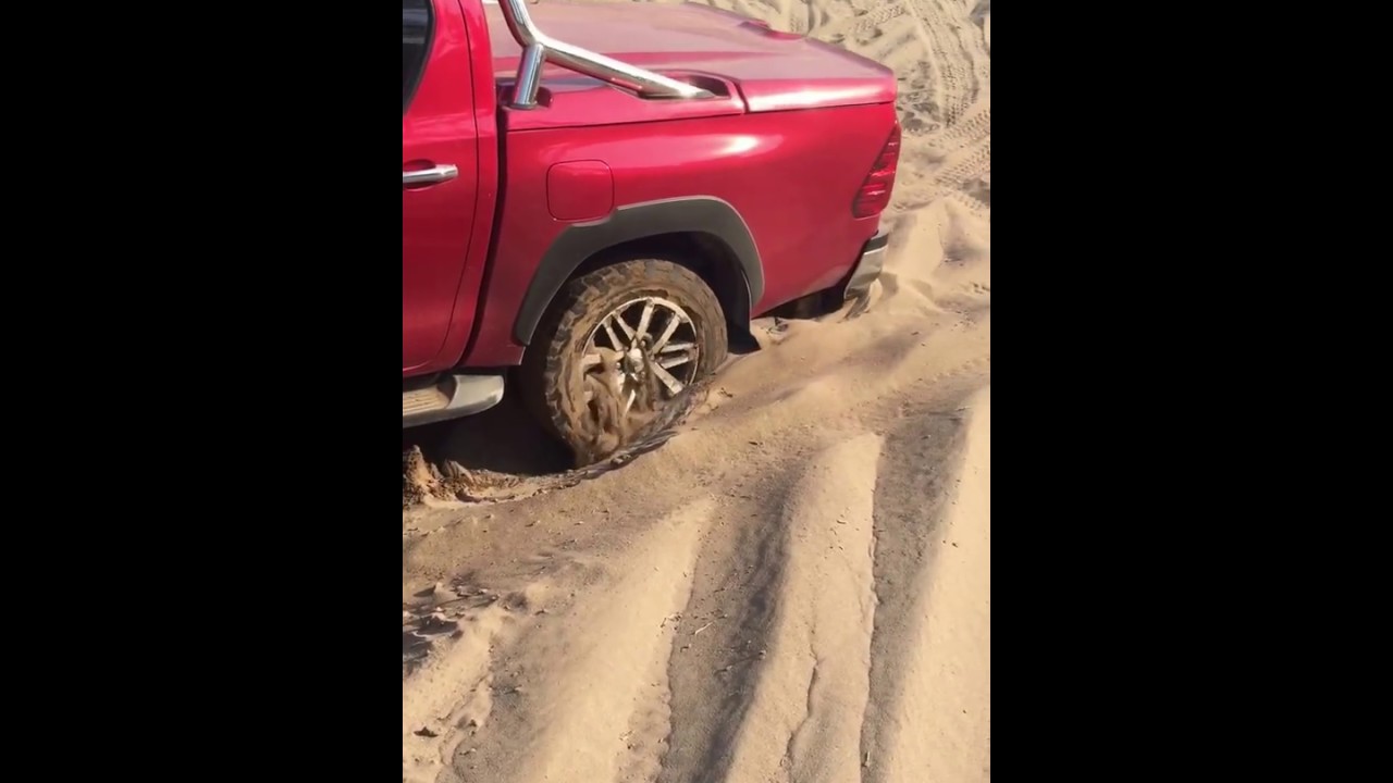 Toyota hilux 2016 diff lock deneme 1 - YouTube