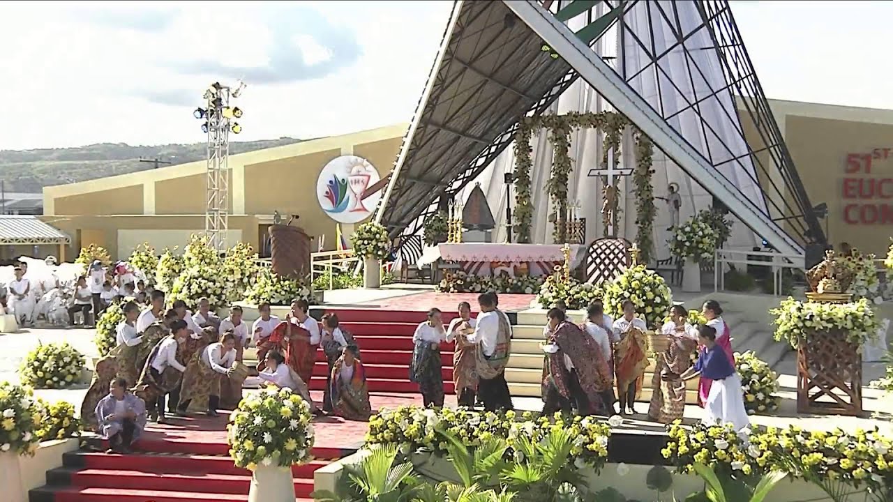 Day 8 - 51st International Eucharistic Congress 2016 - YouTube