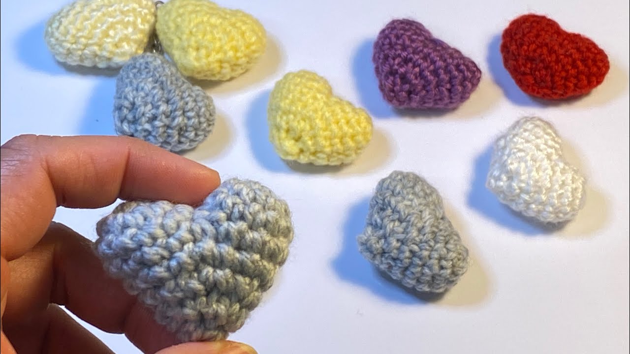 HOW TO CROCHET A HEART KEYCHAIN | Tutorial - YouTube