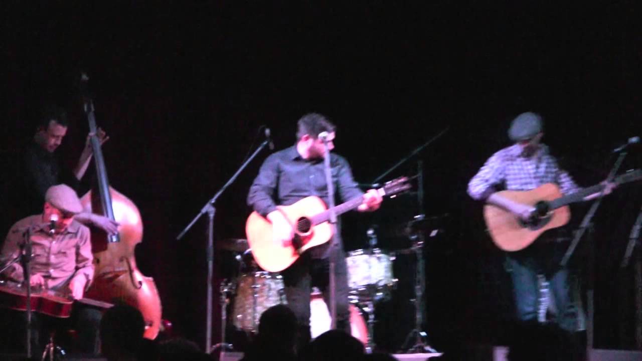 LES THOMAS 'Dizzy Dreams' Live at the Thornbury Theatre - YouTube Music