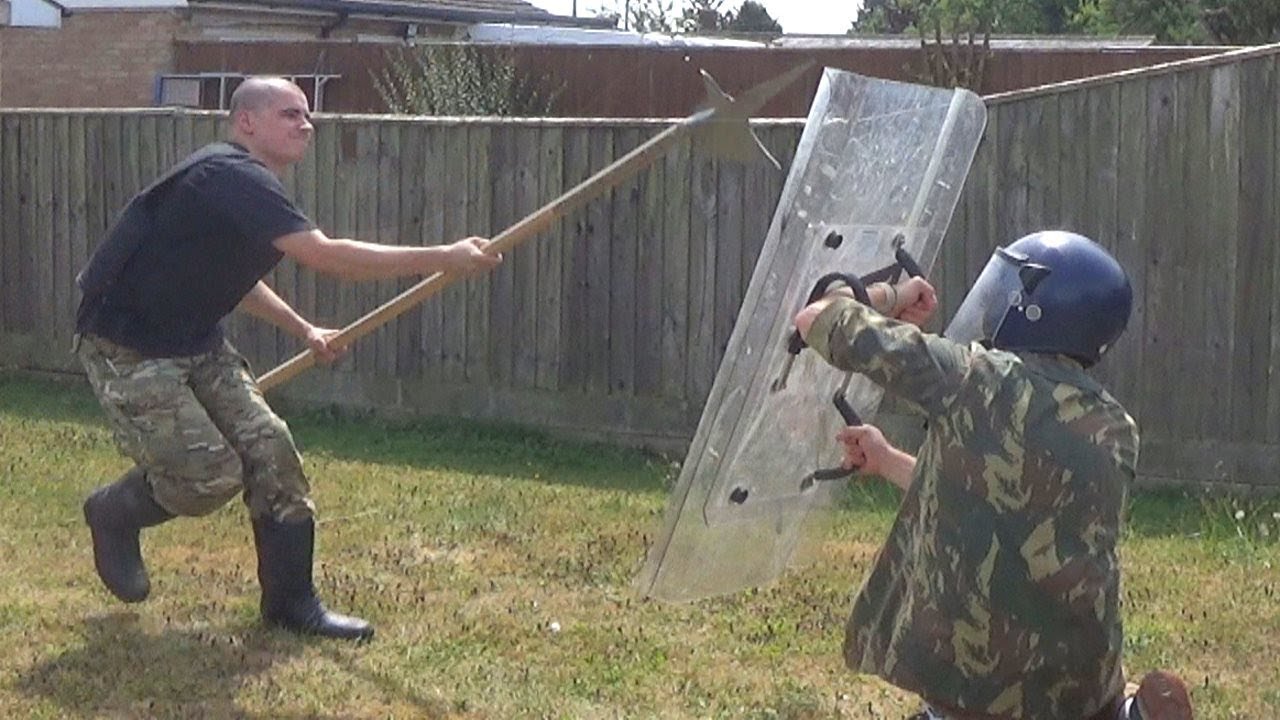 Medieval Halberd VS Riot Shield - YouTube