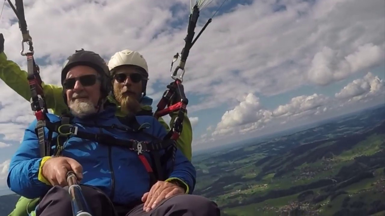 Tandem-Gleitschirmflug - YouTube