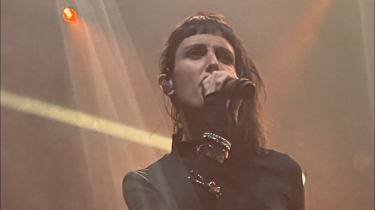 Meu Nego (feat. Laura Vall) by Thievery Corporation (Live in Toronto ...