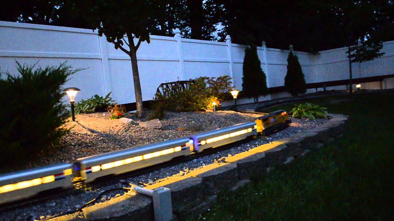 MTH G scale Amtrak cars w/ leds - YouTube