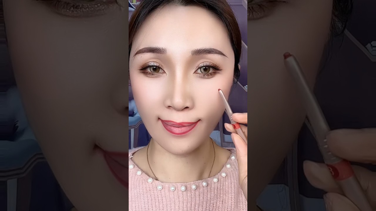 Lipstick Tutorial, Lips Hacks - YouTube