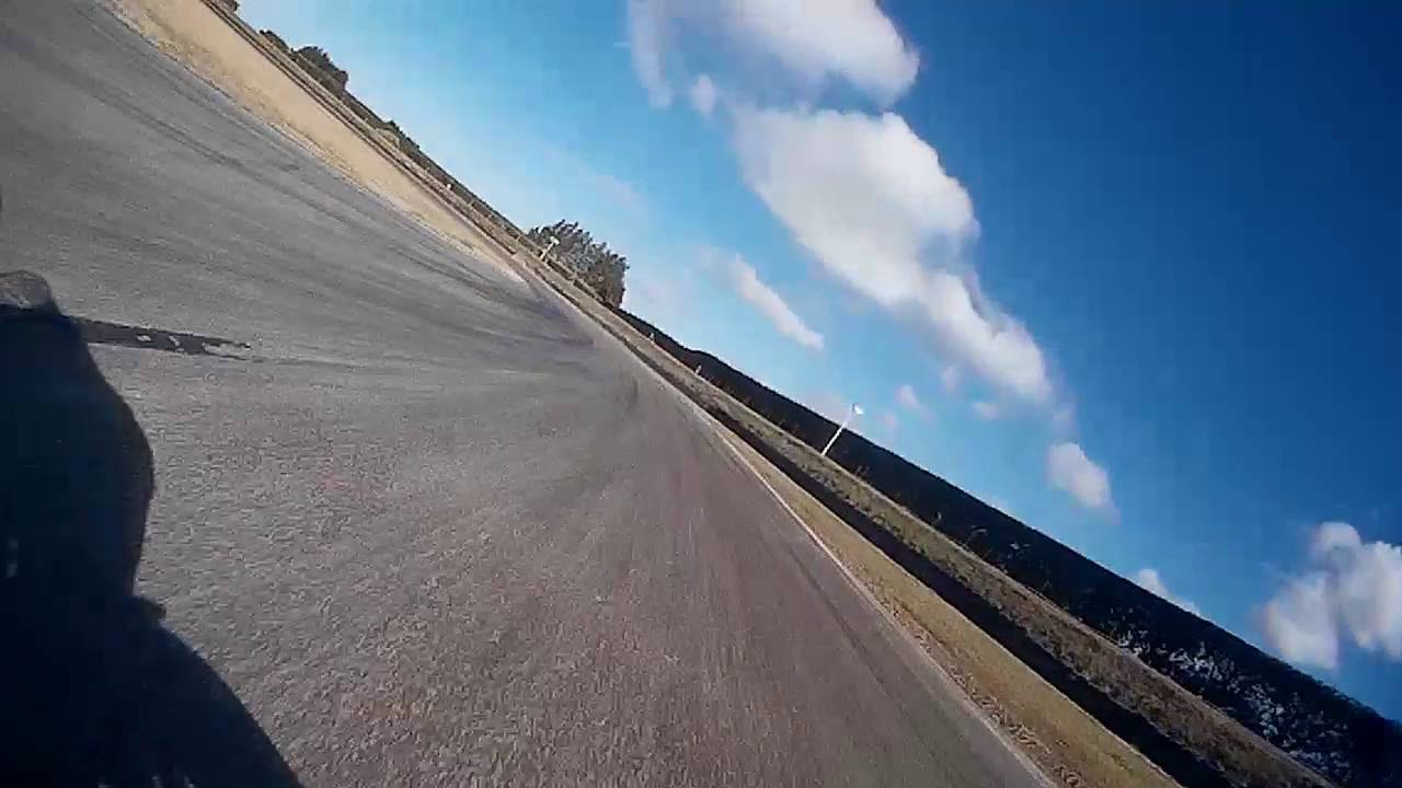 KOL Round 3, Race 2 Fall. 2016 - YouTube