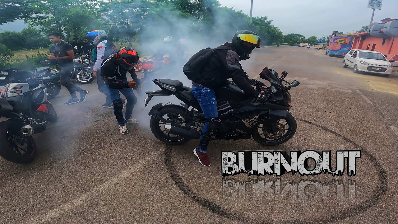 Circle Burnout On My R15v3 - YouTube