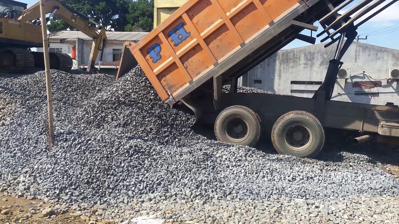 Double Track KAI Cigombong-Cicurug. PT. MASKAR. Batu Ballast/Split 3/5 ...