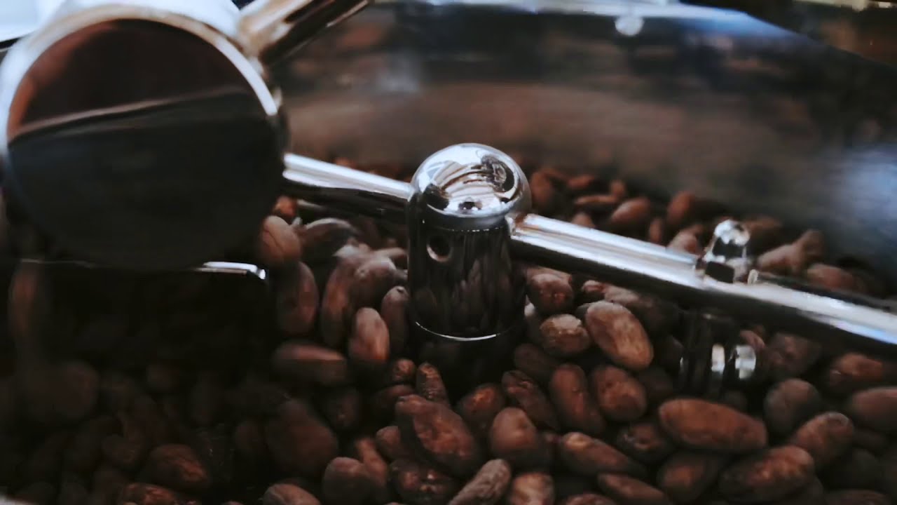 Flow cacao / A piece of chocolate art - YouTube