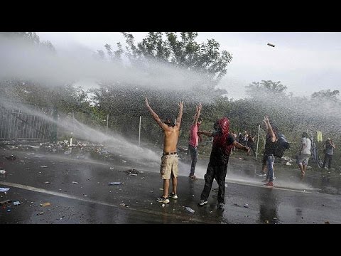 Macaristan-Sırbistan sınırında durum içler acısı