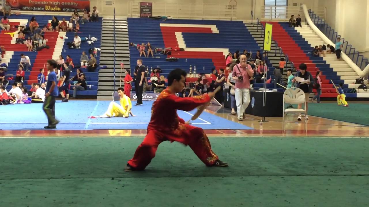 Yujie Li performs Taichi Fan at 2016 Golden State wushu campion - YouTube