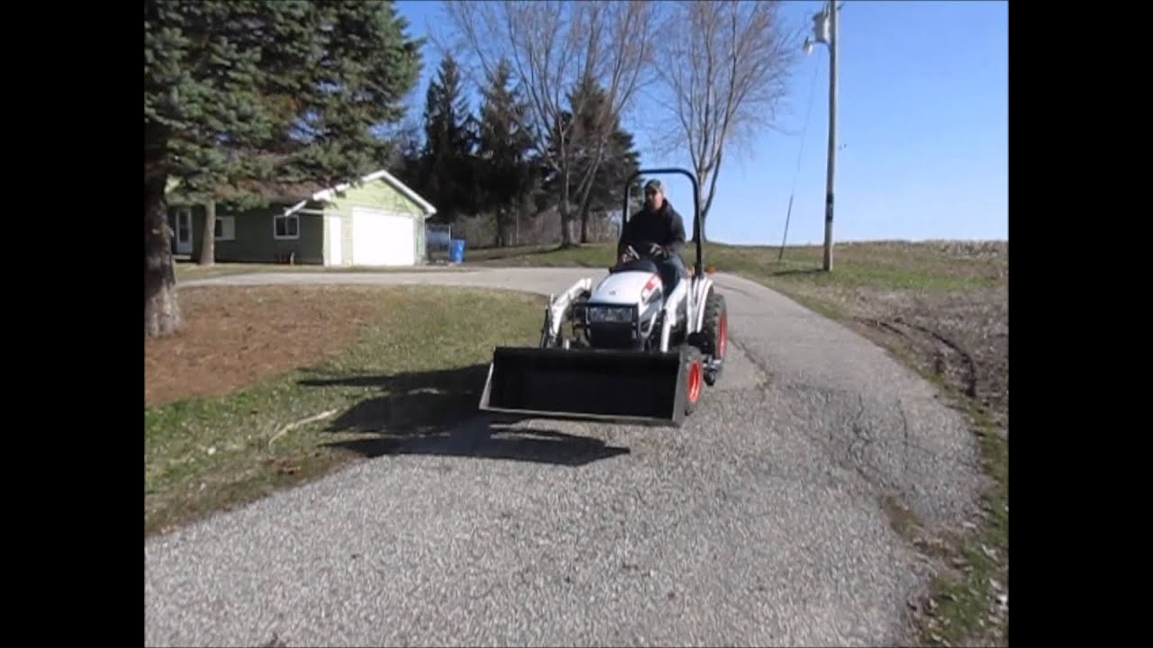 2009 Bobcat CT122 tractor with loader for sale | sold at auction May 29 ...