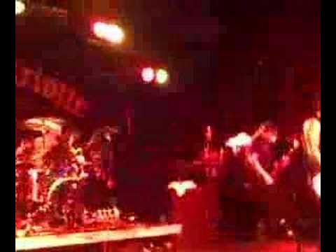 Good Charlotte Keep Your Hands Off My Girl 10/17/06 NJ - YouTube