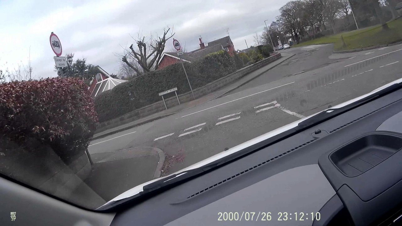 Congleton Sandbach Road 190217 Near Miss - YouTube