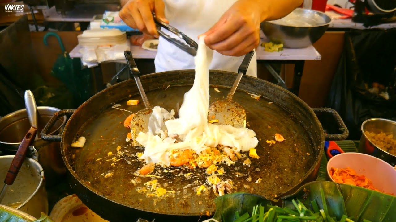 Craving Authentic Thai Flavors? Try Pad See Ew! - YouTube