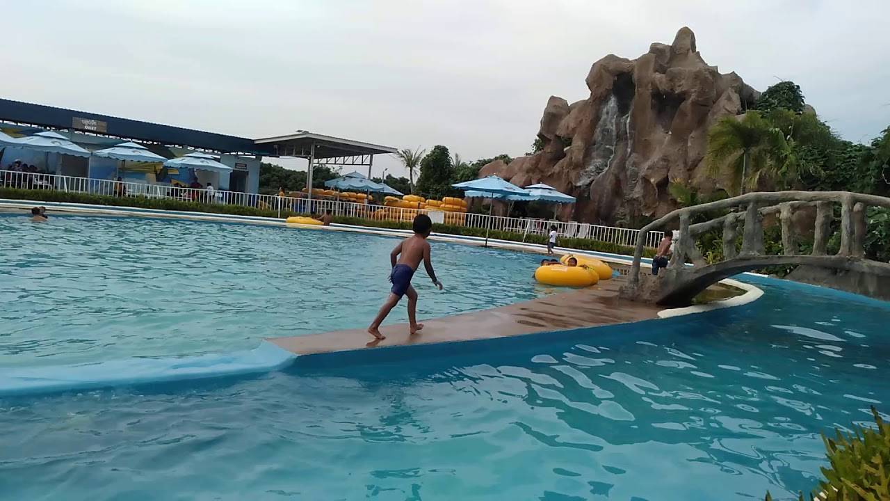 saturday bb swimming - YouTube