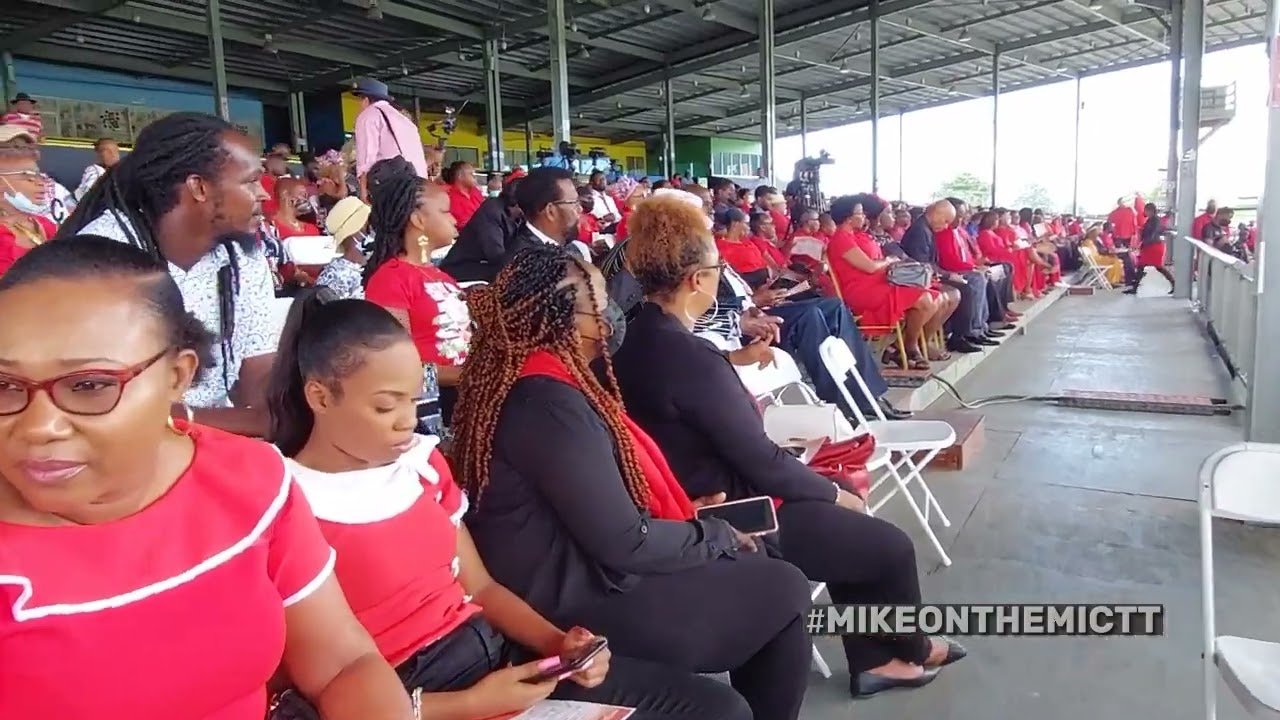 Hundreds gather to celebrate the life of calypsonian Winston ‘Explainer ...