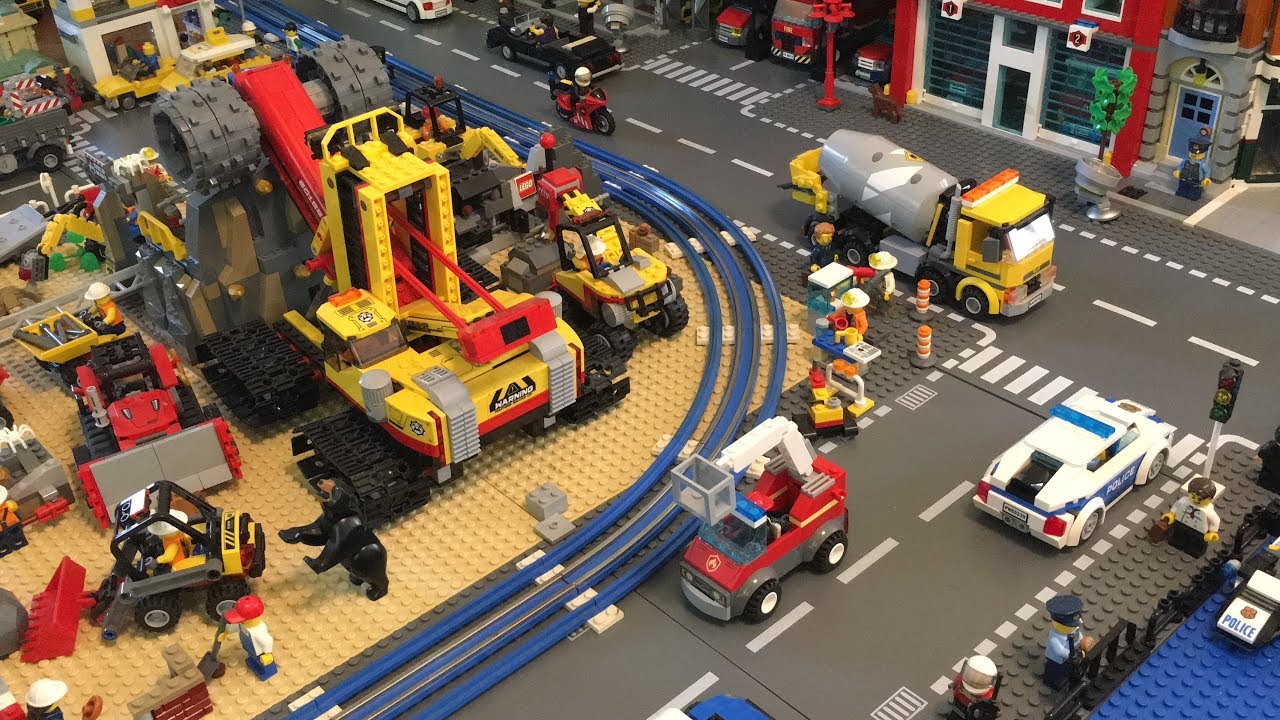 LEGO CITY MEGA UPDATE, CARGO AREA 2000 SUBSCRIBERS SPECIAL - MEGA LEGO ...