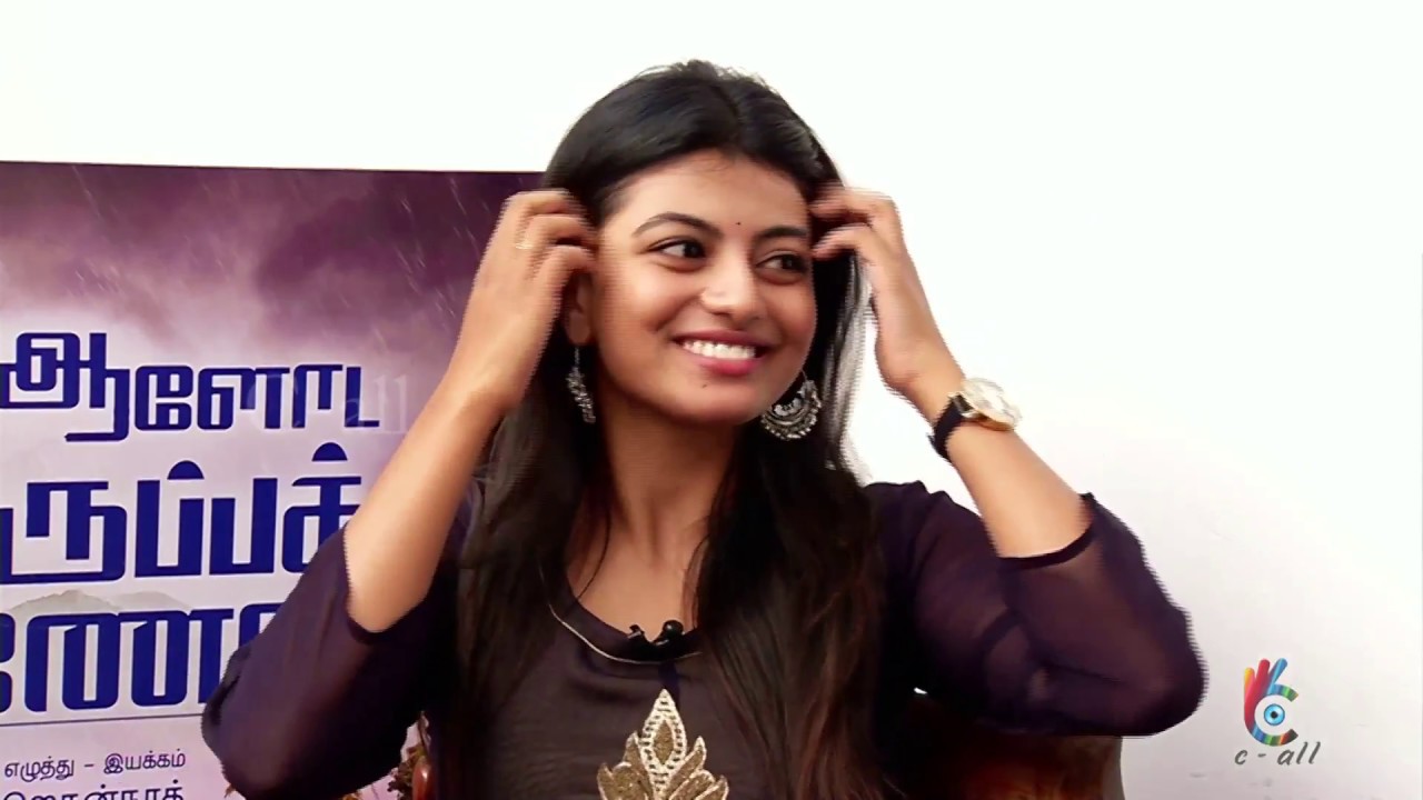 KAYAL ANANDHI - INTERVIEW | TALK ABOUT LOVE - YouTube