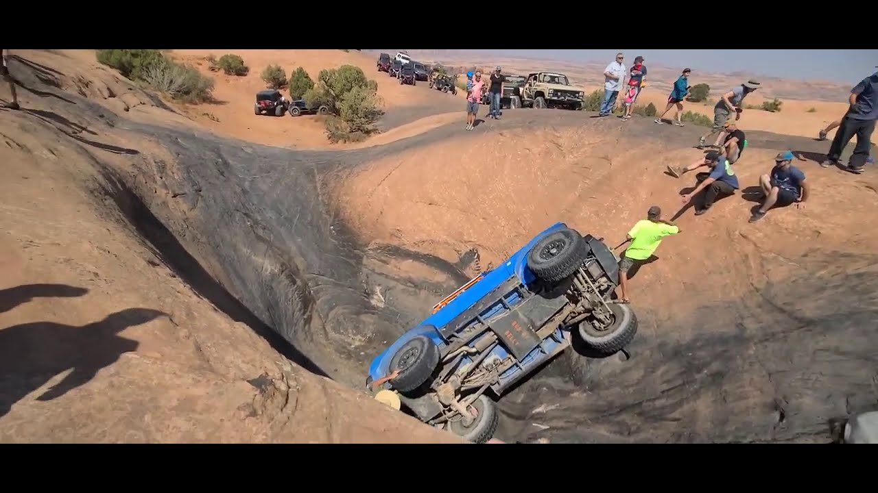 Jeep Cherokee Rolls Over in Devils Hot Tub During Full-size Invasion ...